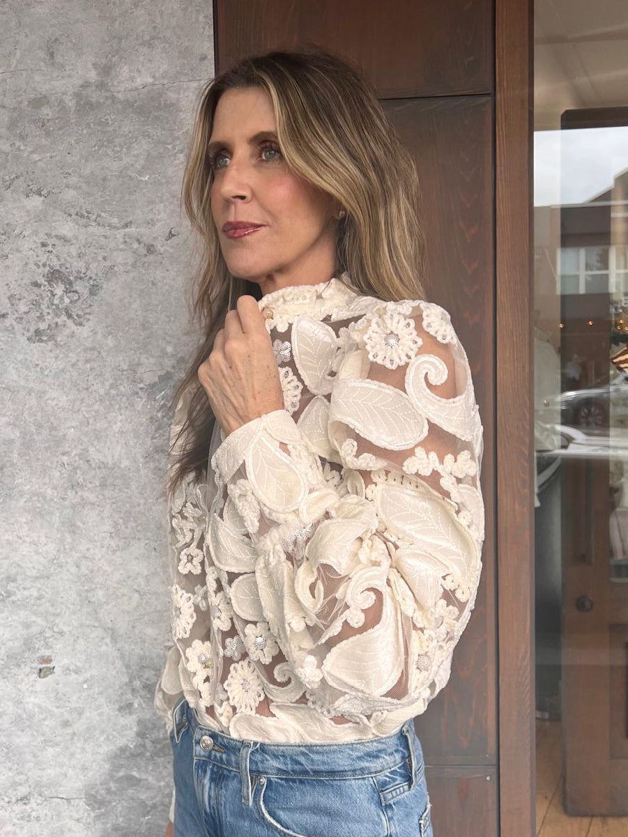 Hilster Blouse Cream – Yvonne Bennetti