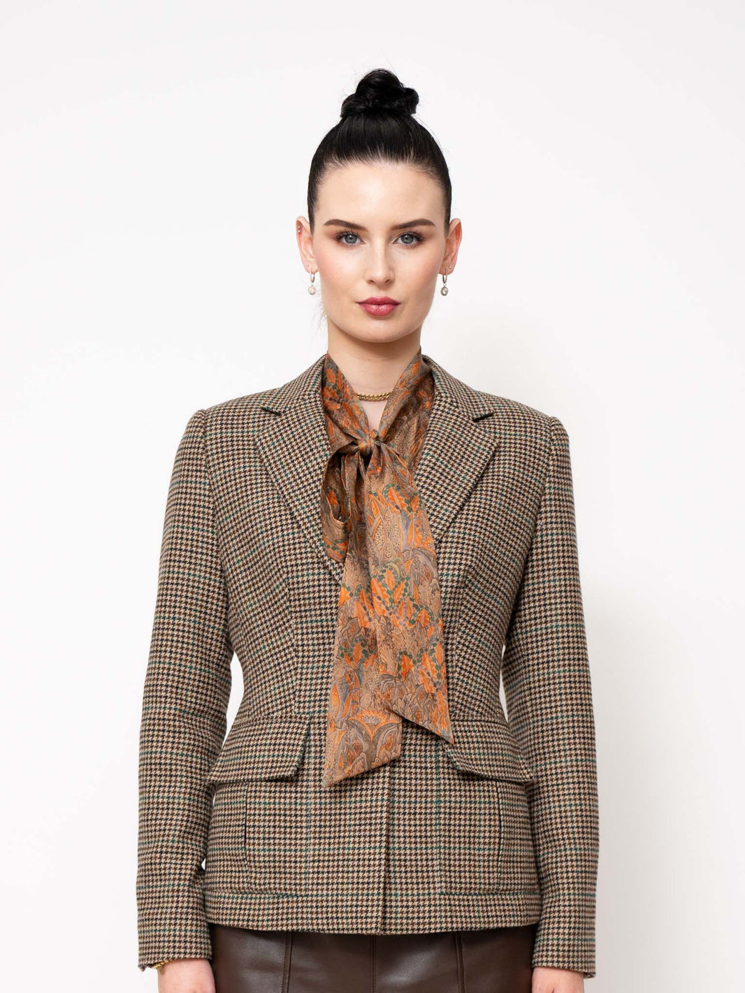 Yvonne Bennetti - Fashion Designer - Womens Fashion